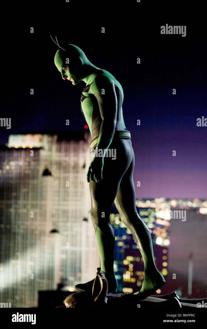 SUPERHERO MOVIE (2008) DRAKE BELL CRAIG MAZIN (DIR) 001 Stock Photo - Alamy
