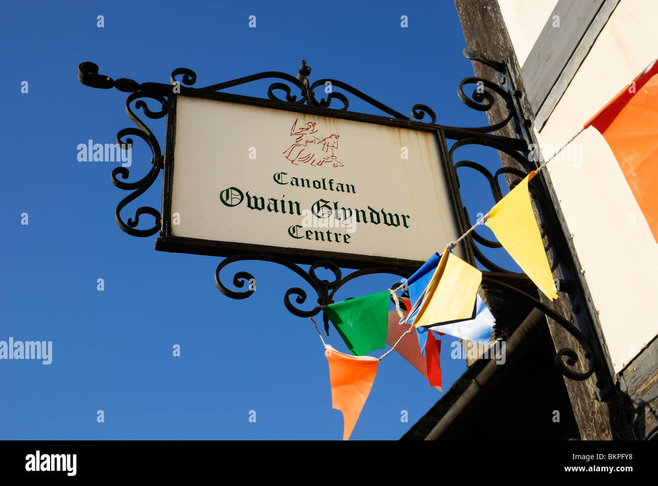 Sign at the Owain Glyndwr Centre and Parliament House, Machynlleth ...