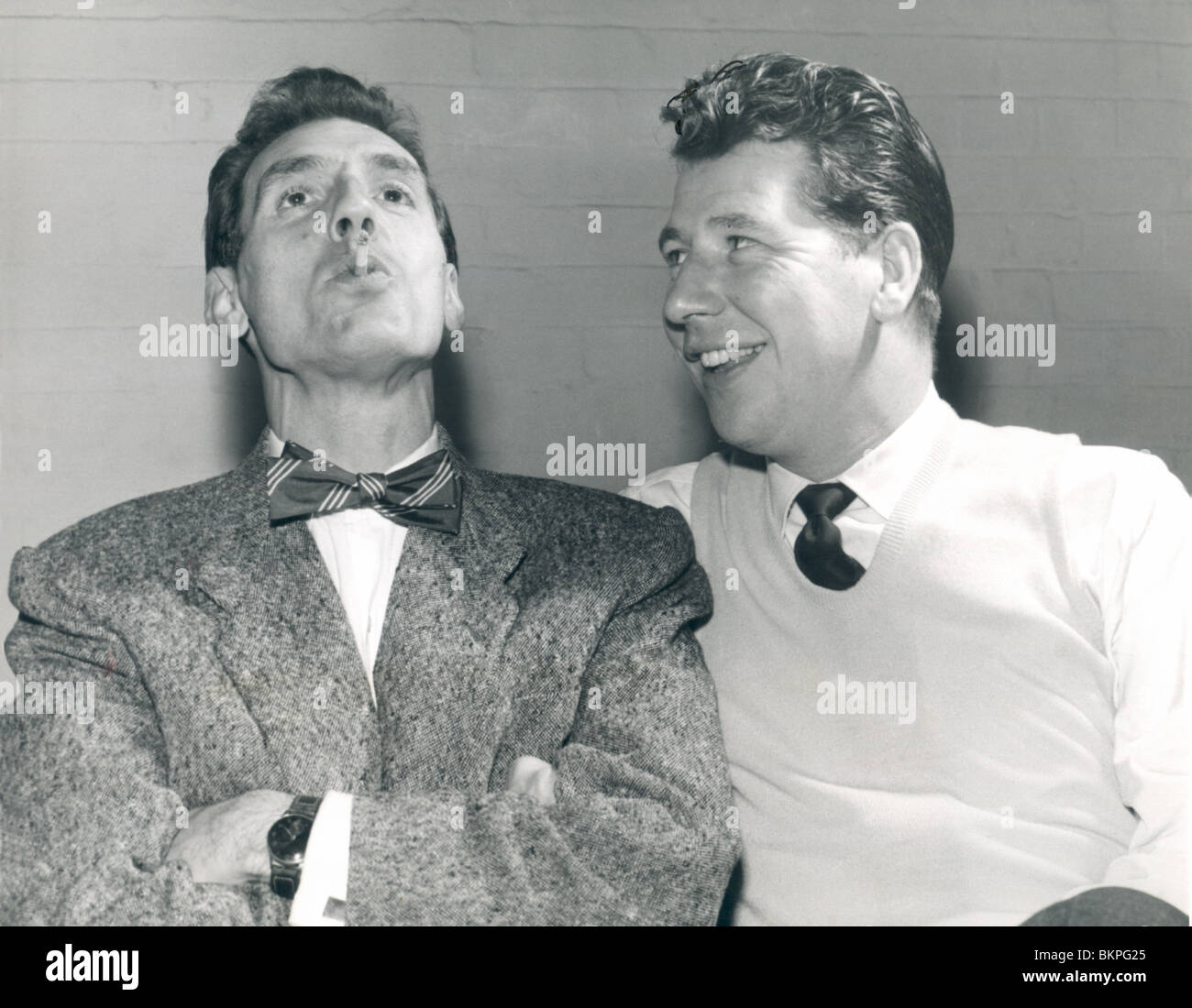ERIC SYKES PORTRAIT WITH MAX BYGRAVES ESYK 002P Stock Photo - Alamy