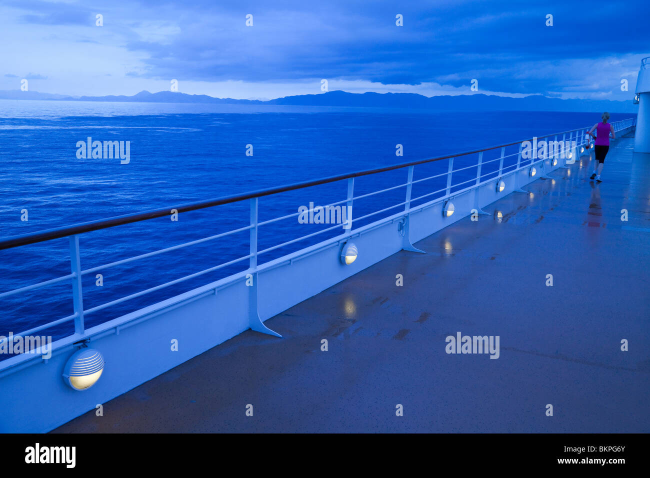Cruise deck jog hi-res stock photography and images - Alamy