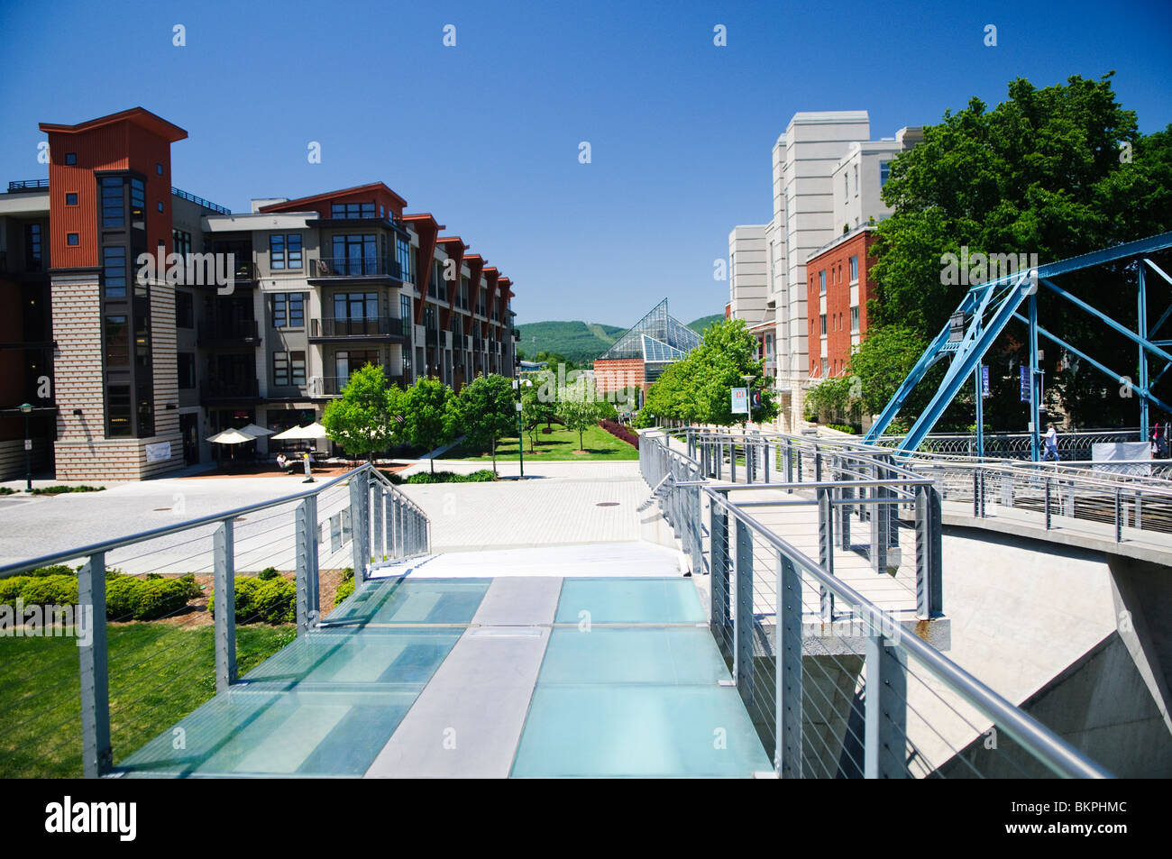 Exterior of the Hunter Museum of American Art in Chattanooga Tennessee ...
