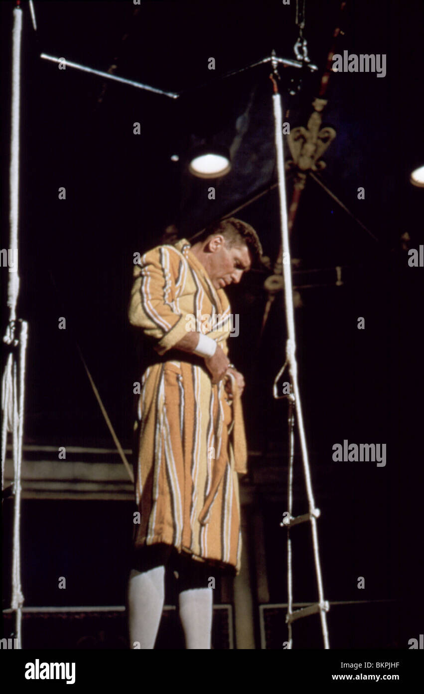 Trapeze 1956 burt lancaster hi-res stock photography and images - Alamy