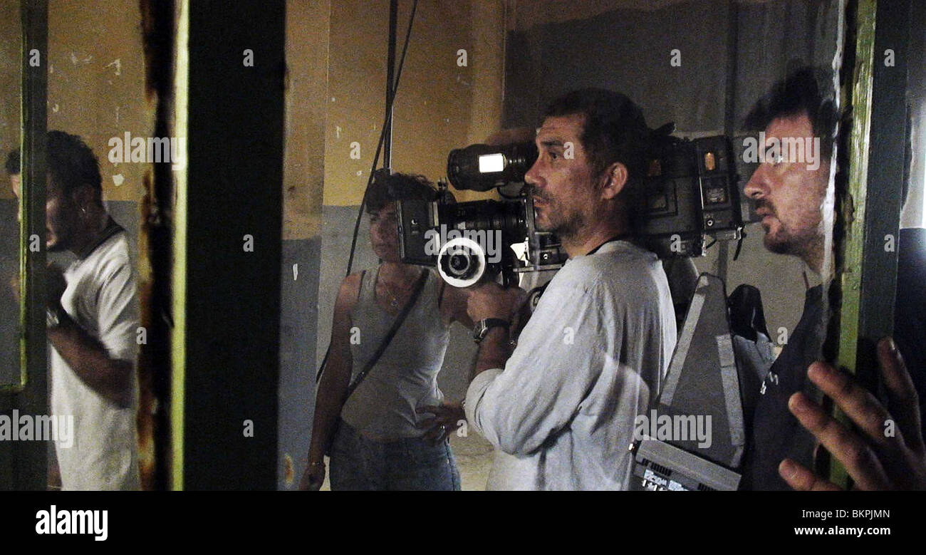 Three monkeys hi-res stock photography and images - Alamy