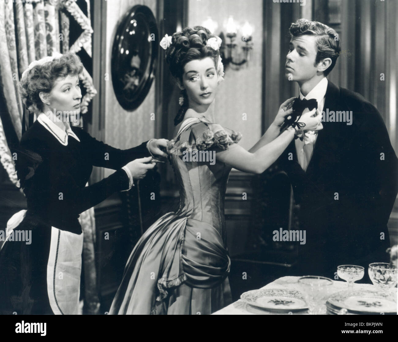 THE VALLEY OF DECISION (1945) GREER GARSON, MARSHA HUNT, MARSHALL ...