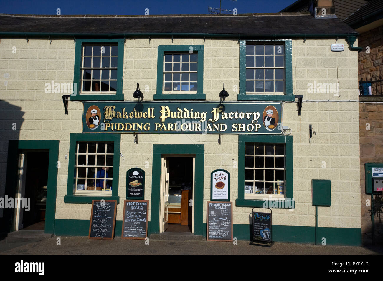 Original bakewell pudding factory hi-res stock photography and images ...