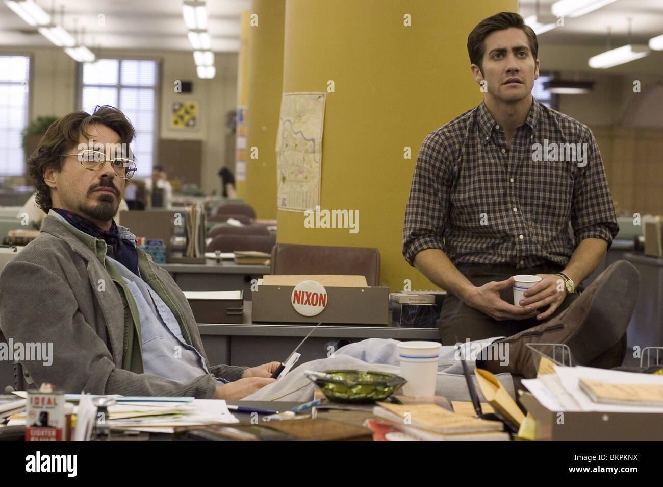 ZODIAC (2007) ROBERT DOWNEY JR, JAKE GYLLENHAAL ZOD 001-05 Stock Photo ...