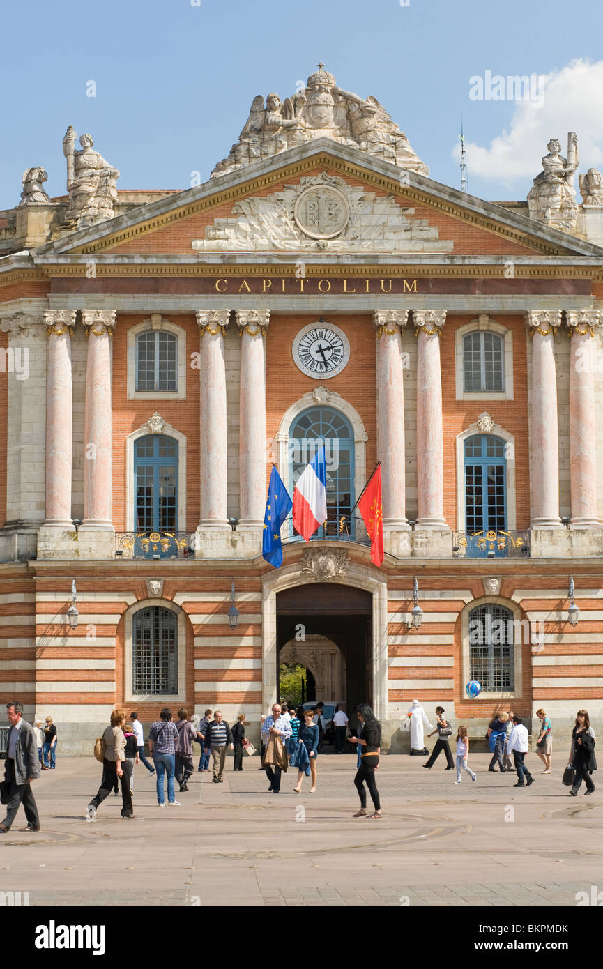 The Capital Building [Capitole] from Capital Square [Place du Capitole ...