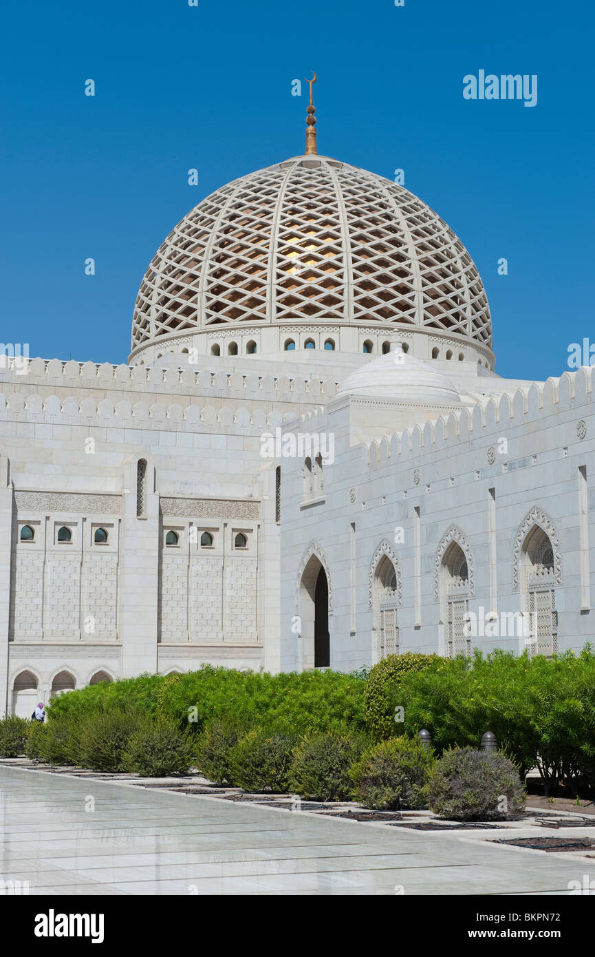 Muscat Oman Grand Mosque Gardens High Resolution Stock Photography and ...