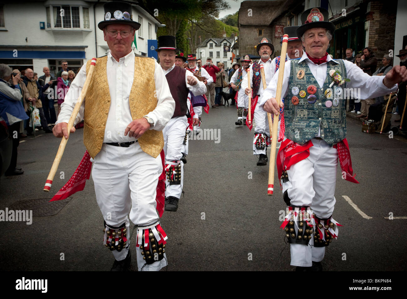 Morris dancers hi-res stock photography and images - Alamy