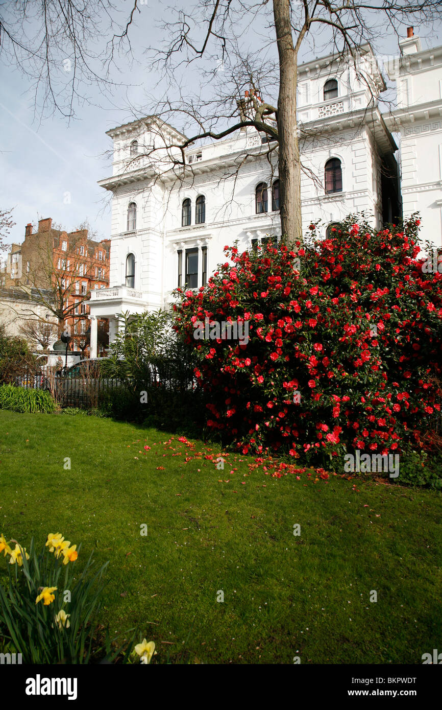Communal garden london hi-res stock photography and images - Alamy