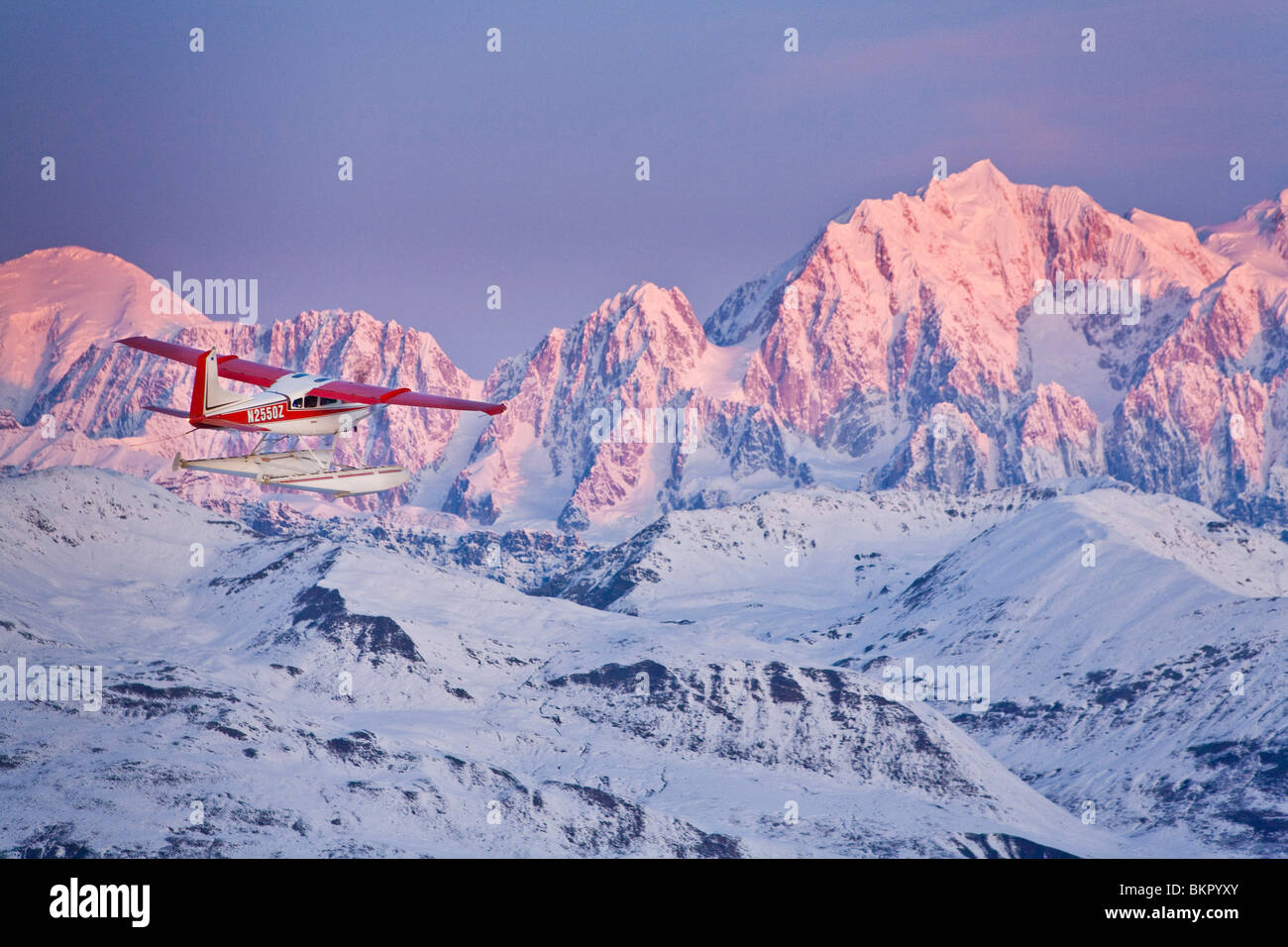 Cessna 185 floatplane flying over hi-res stock photography and images ...