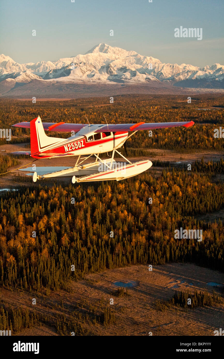 Floatplane denali national park, alaska hi-res stock photography and ...