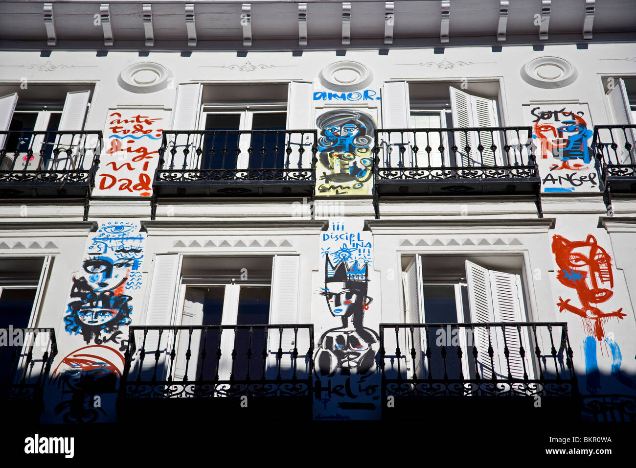 Spain with graffiti hi-res stock photography and images - Alamy