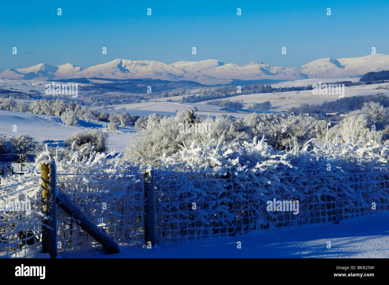 Wales, Conwy, Snowdonia. View towards Snowdon on a winter's day Stock ...