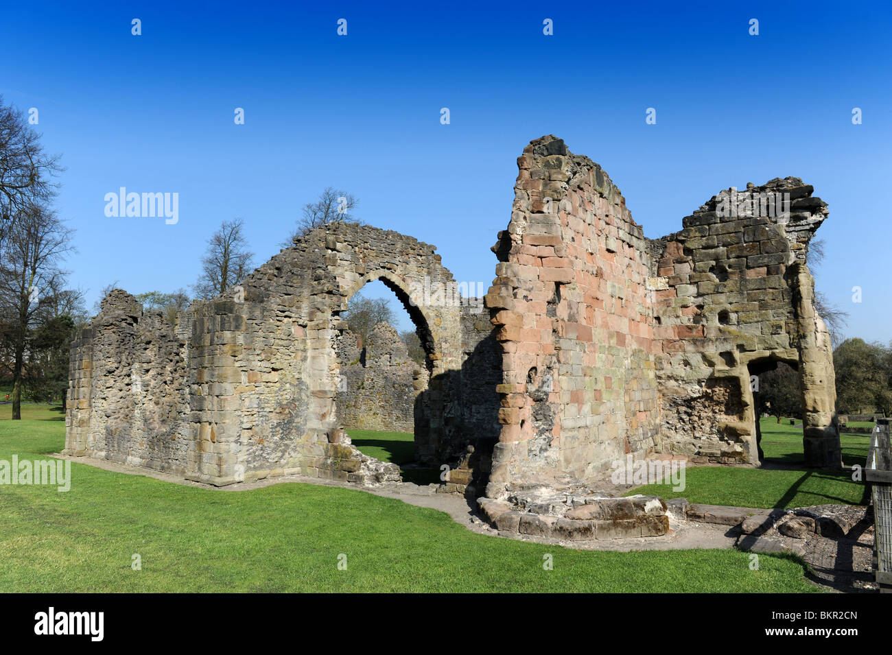Dudley priory ruins hi-res stock photography and images - Alamy