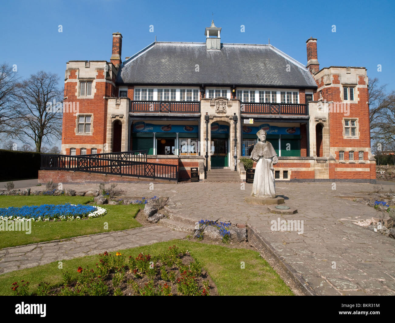 The Parks Pavilion at Abbey Park, Leicester England UK Stock Photo - Alamy
