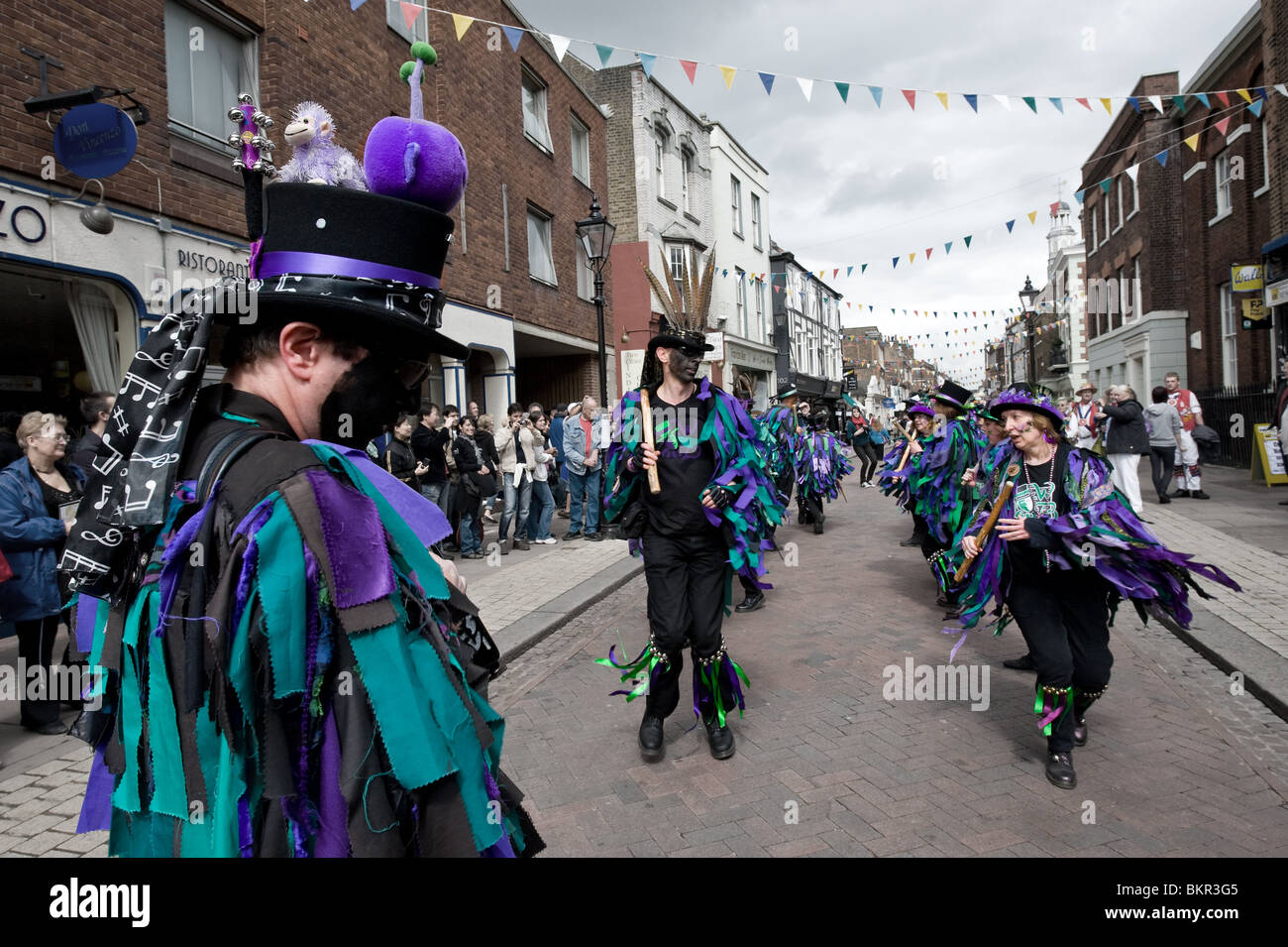 Wicket brood border morris dancers hi-res stock photography and images ...