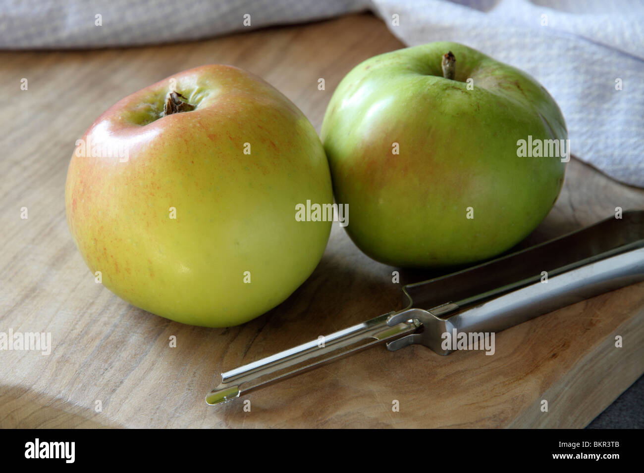 Bramley cooking apples Stock Photo - Alamy