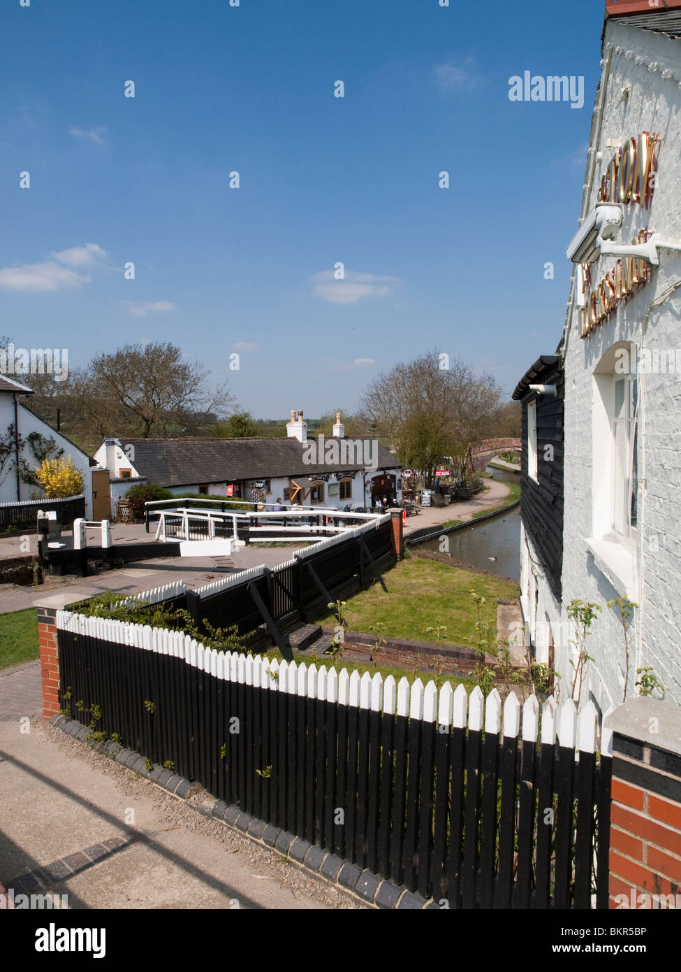 Locks inn hi-res stock photography and images - Alamy