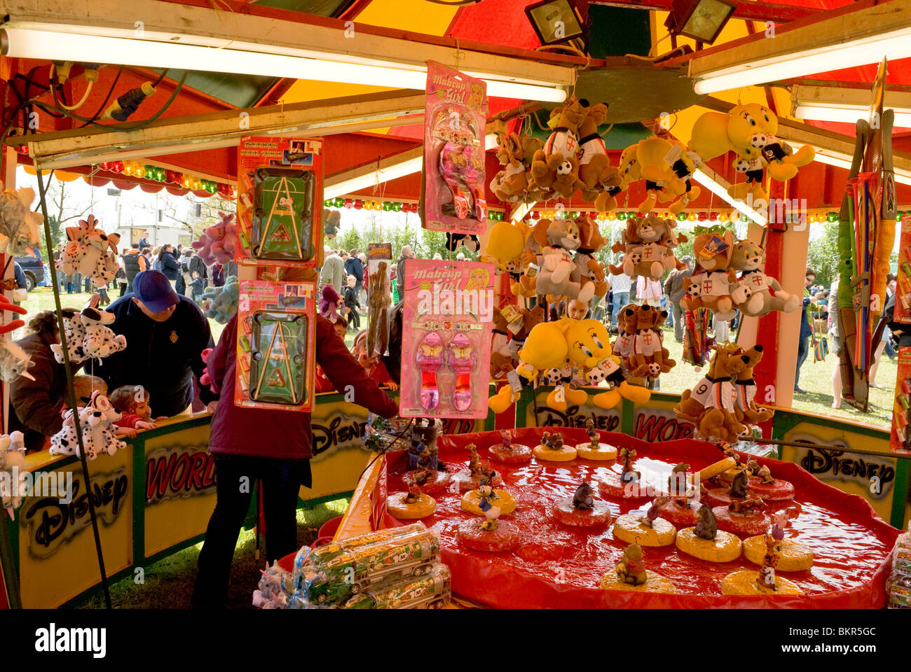 Fair hook a prize Stock Photo - Alamy