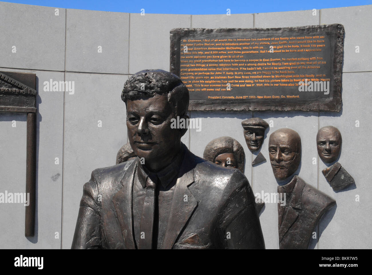 The John F Kennedy bronze statue and JFK Memorial on New Ross quayside ...