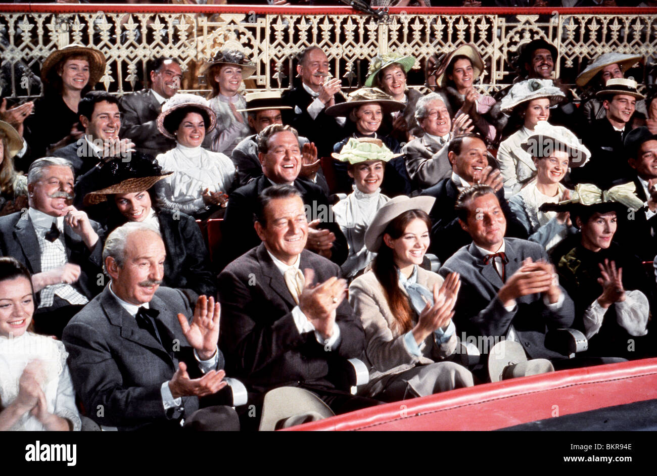 CIRCUS WORLD (1964) THE MAGNIFICENT SHOWMAN (ALT) JOHN WAYNE HENRY ...