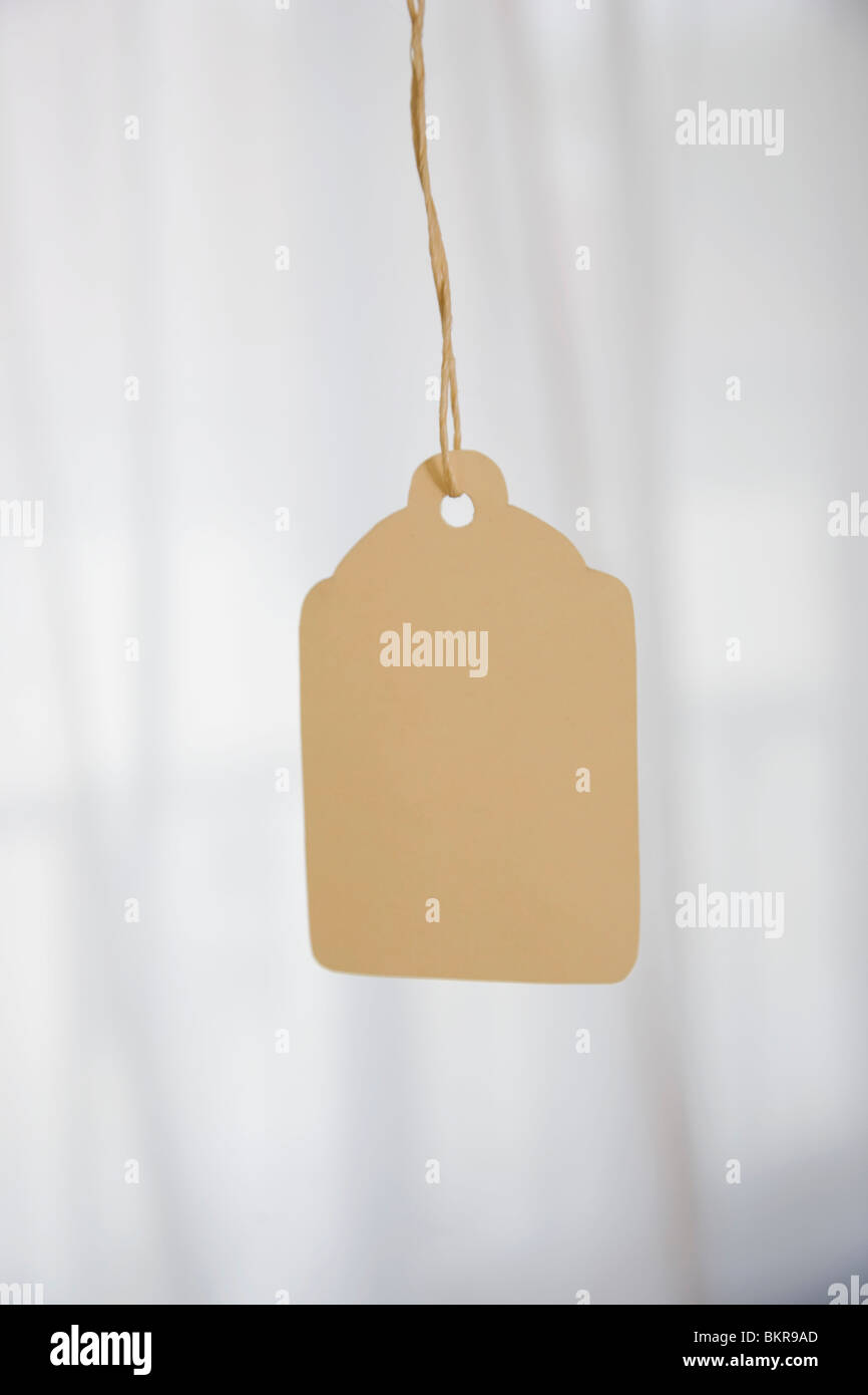 White blank price tag string hi-res stock photography and images - Alamy