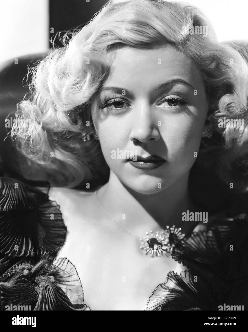 Film crossfire 1947 hi-res stock photography and images - Alamy