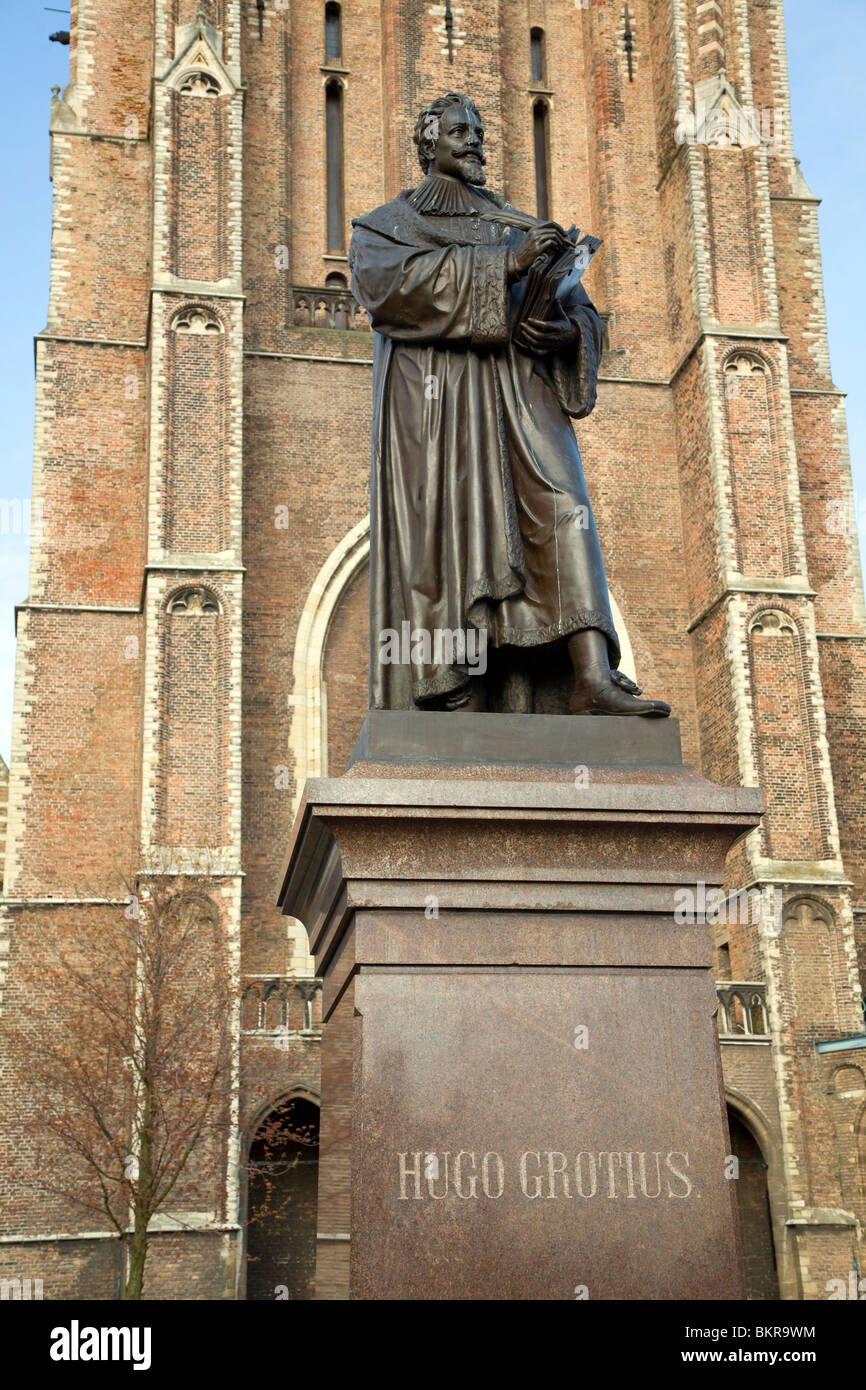 Statue Hugo Grotius, Nieuwe Kerk, Delft, Netherlands Stock Photo - Alamy