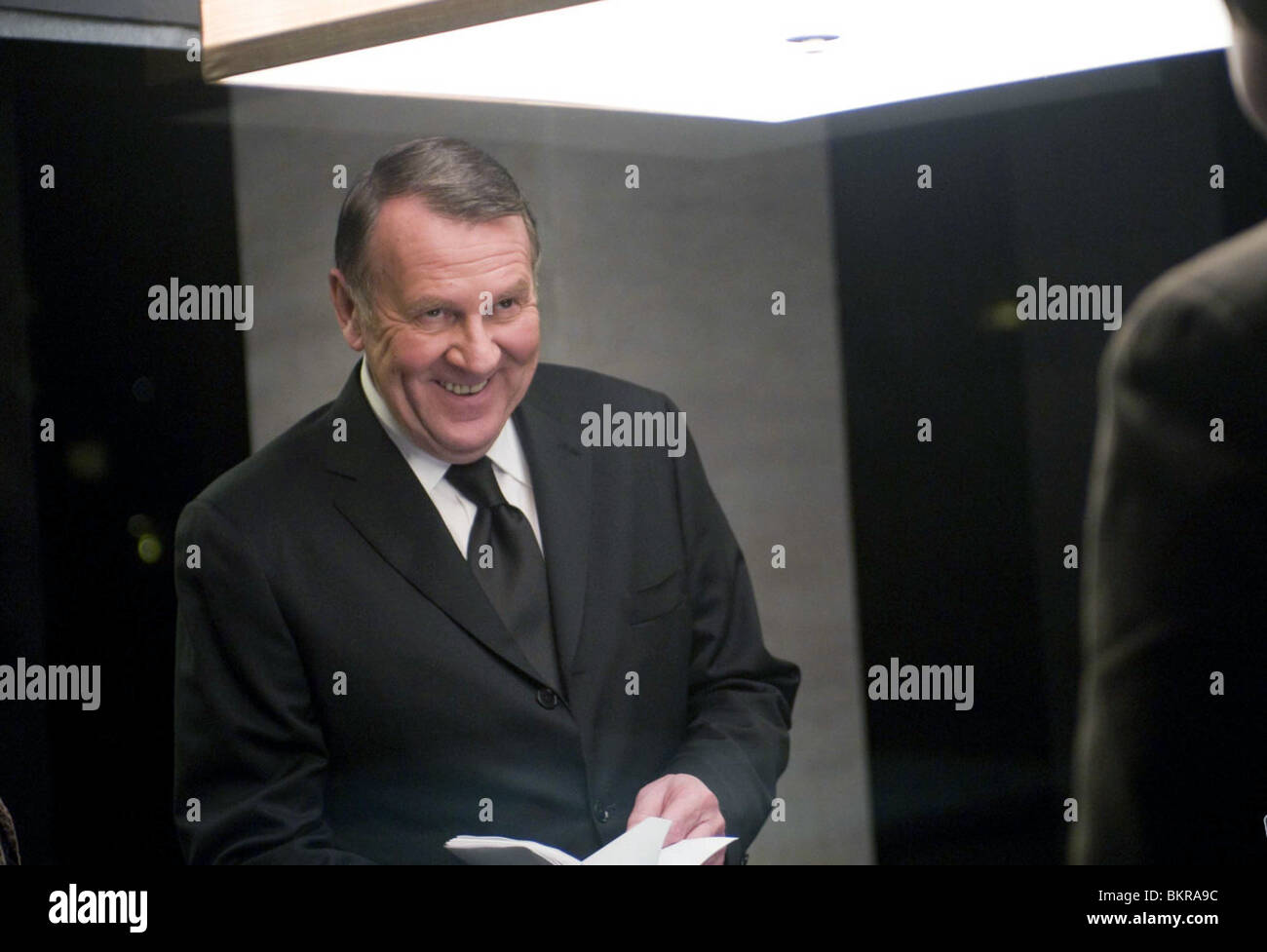 Tony gilroy tom wilkinson hi-res stock photography and images - Alamy