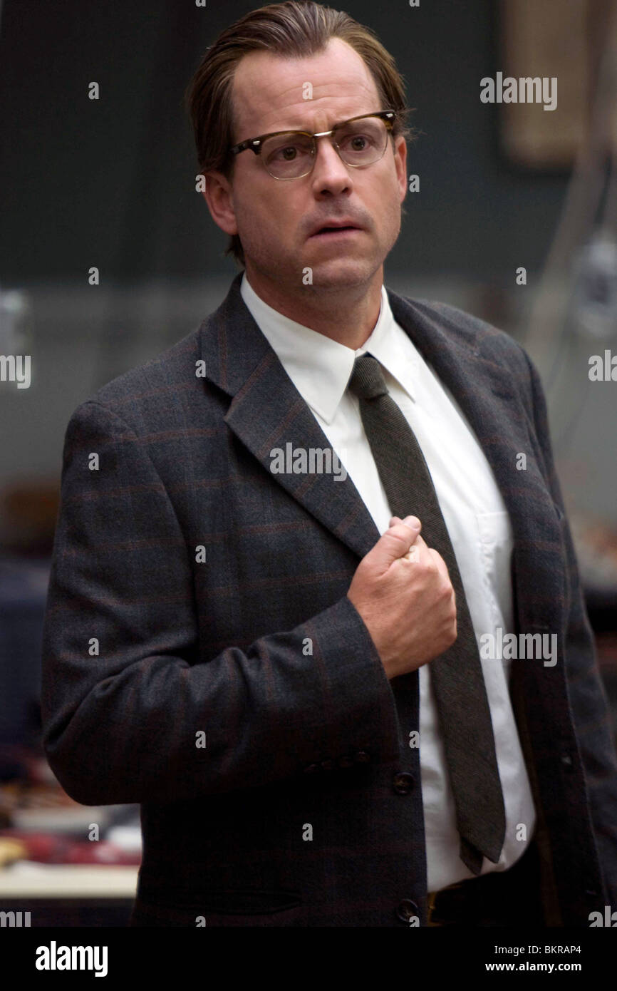 Greg Kinnear Rake Glasses