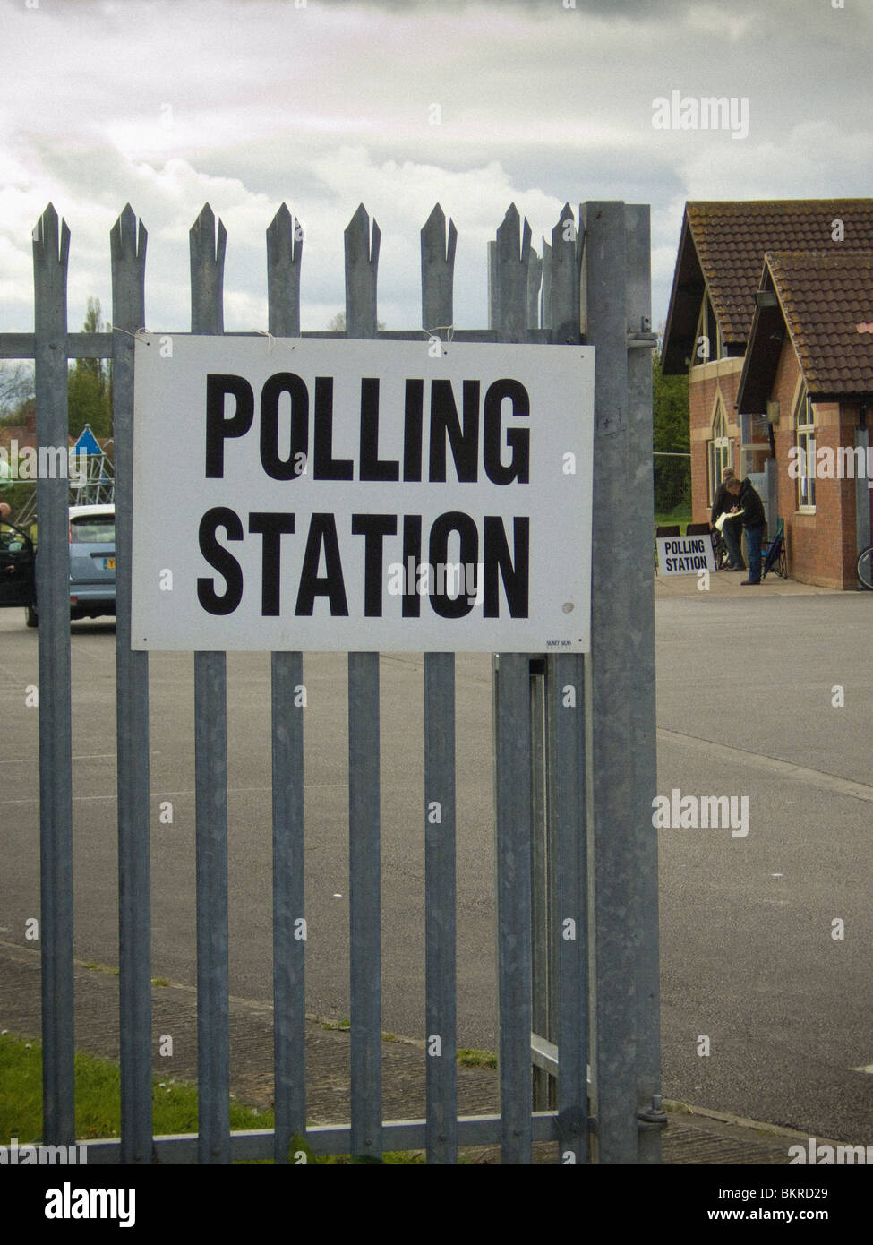 Uk Polling Station Sign High Resolution Stock Photography and Images ...