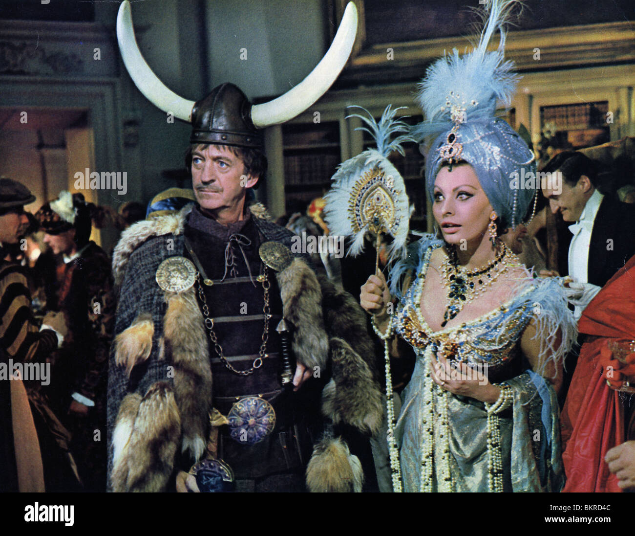 LADY L (1965) SOPHIA LOREN, DAVID NIVEN PETER USTINOV (DIR) 002 Stock ...