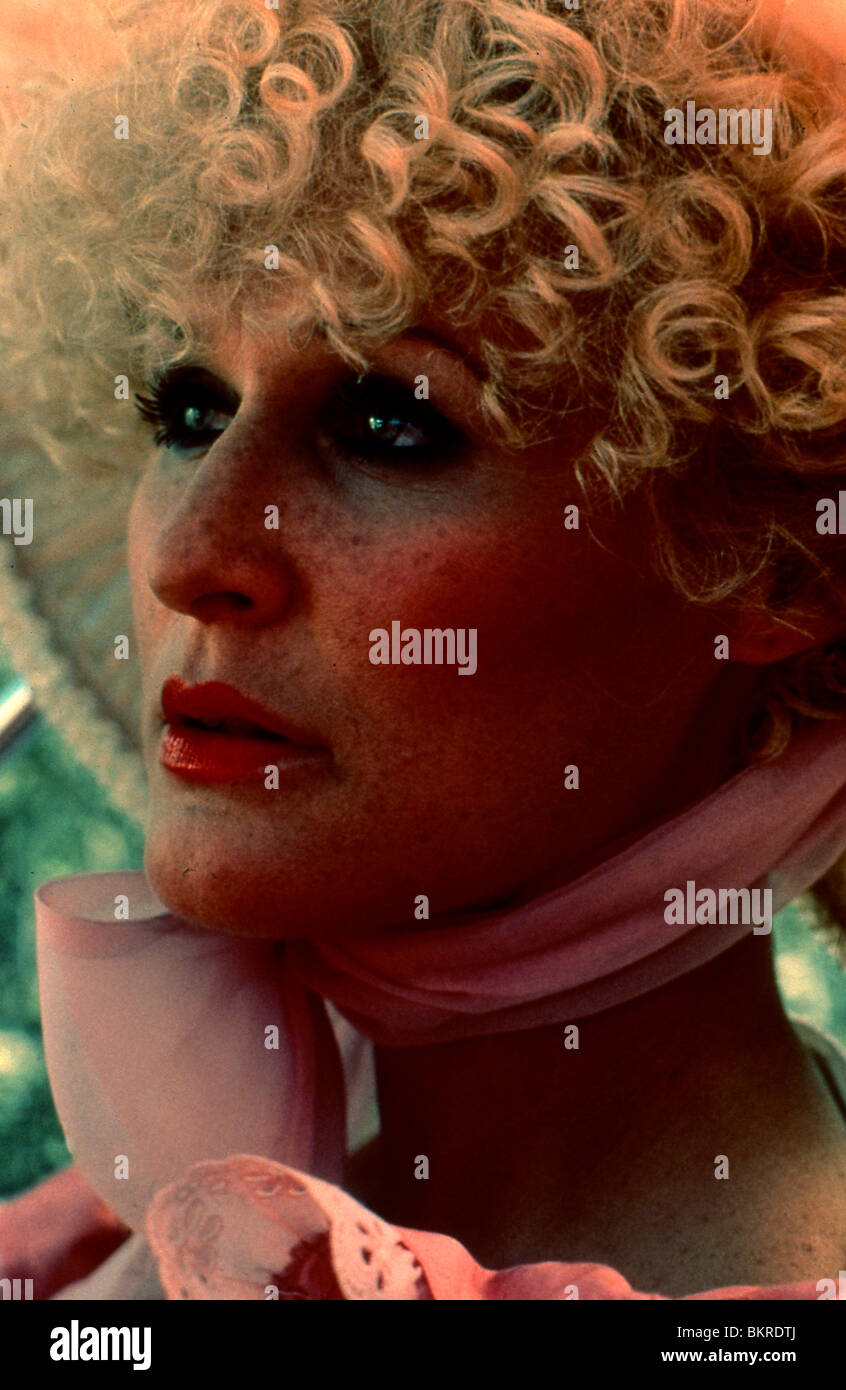 MAXIE (1985) GLENN CLOSE PAUL AARON (DIR) 002 Stock Photo - Alamy