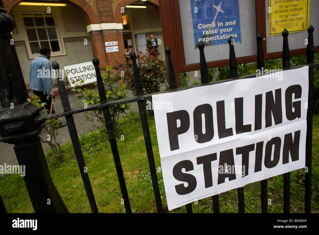 Temporary polling station hi-res stock photography and images - Alamy