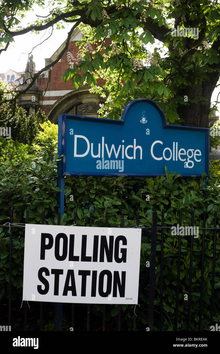 Dulwich library hi-res stock photography and images - Alamy