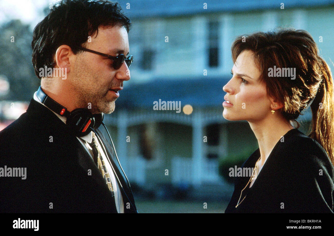 THE GIFT (ON SET) HILLARY SWANK, SAM RAIMI SAM RAIMI (DIR) 001 Stock ...