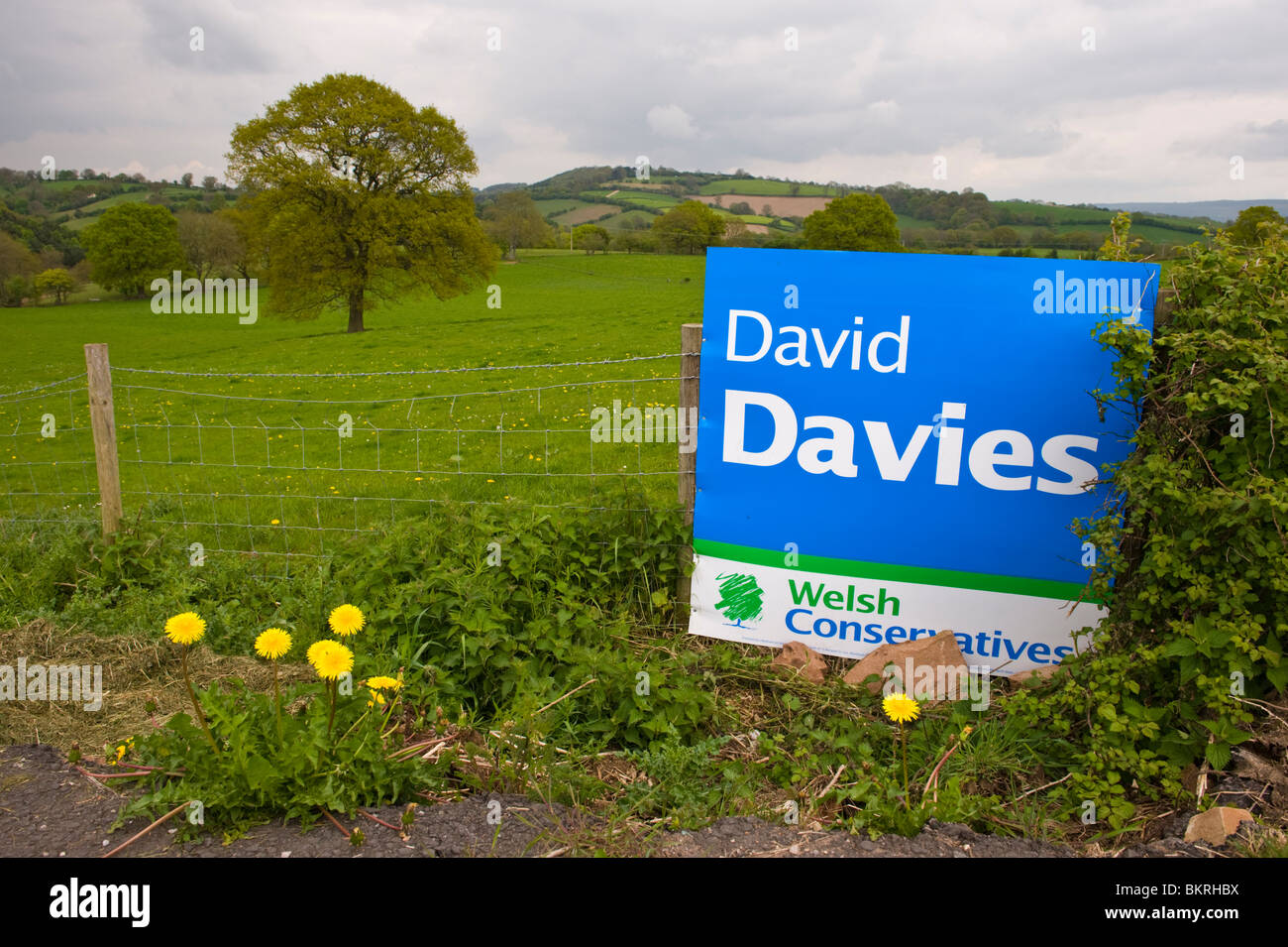 Conservative election sign hi-res stock photography and images - Alamy