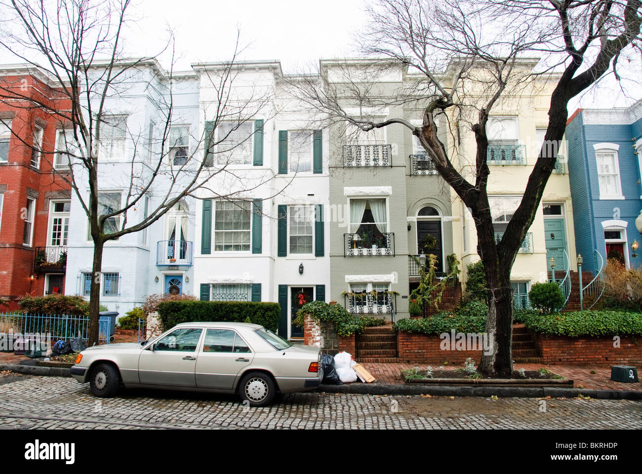 Georgetown neighborhood row houses hi-res stock photography and images ...