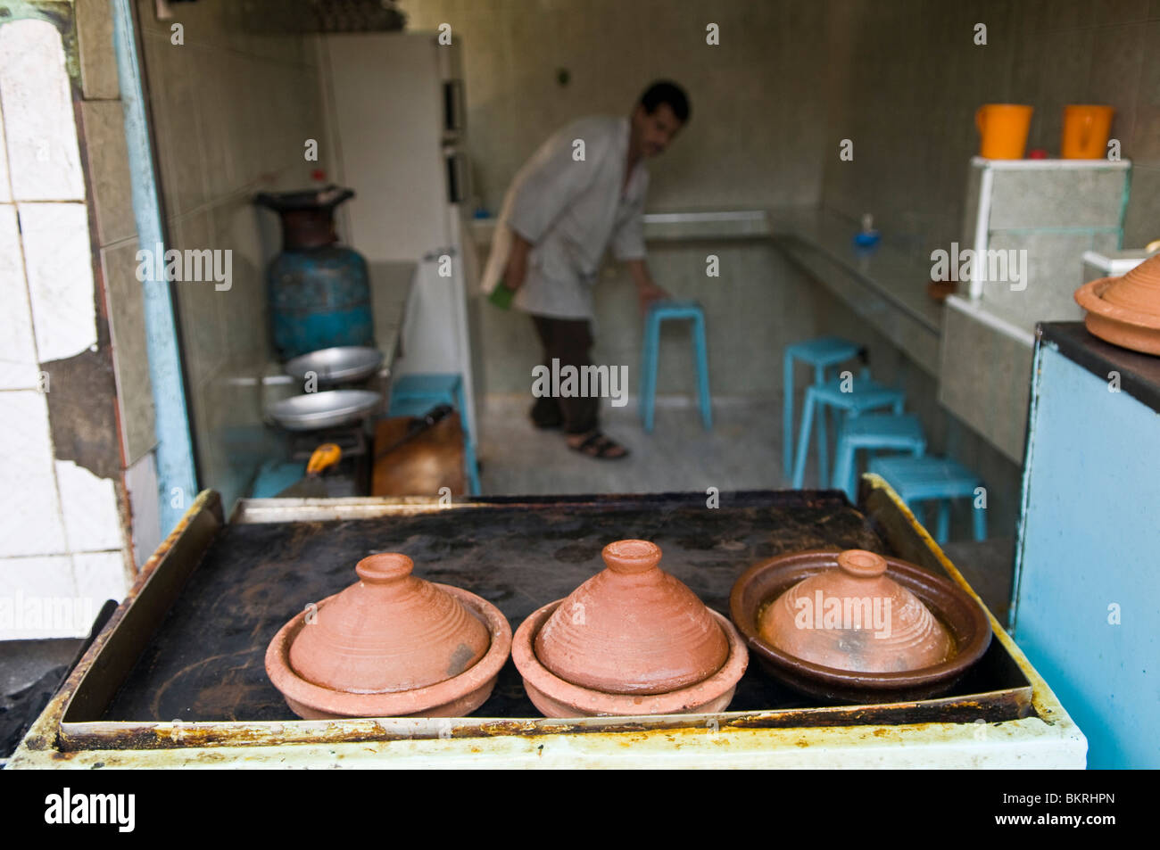 Moroccans eat their Tajine with salt & Cumin powder along with freshly ...