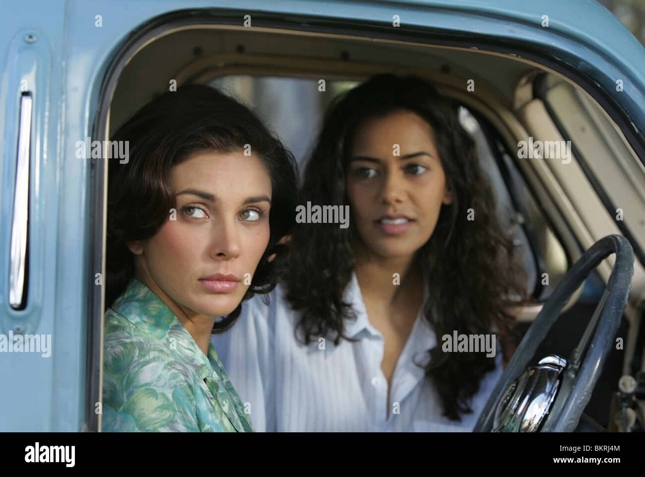 THE WORLD UNSEEN (2007) LISA RAY, SHEETAL SHETH SHAMIM SARIF (DIR) 002 ...