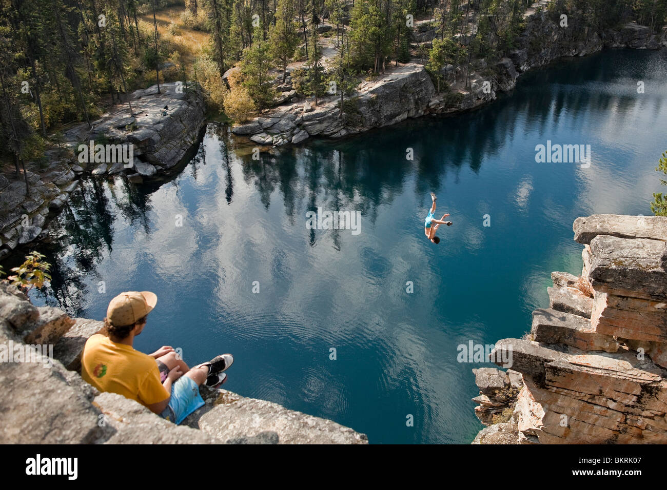 Horseshoe lake cliff jumping hi-res stock photography and images - Alamy