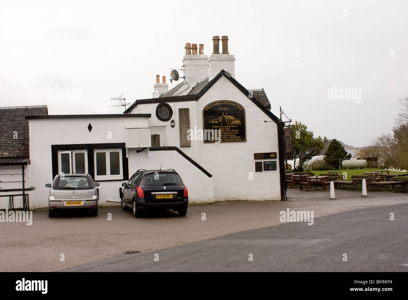 Lorne pub hi-res stock photography and images - Alamy