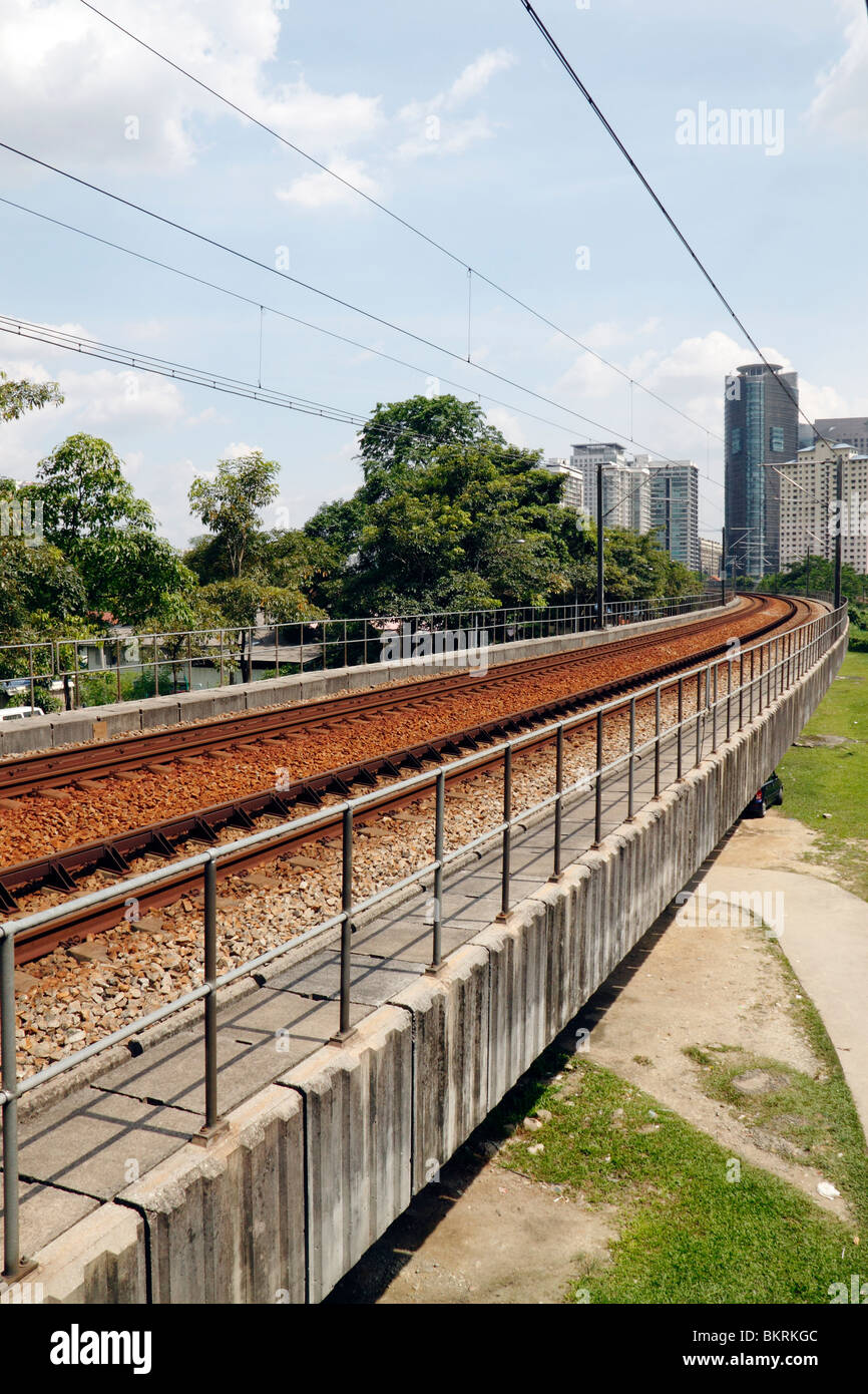 Elevated Railway Track Stock Photos & Elevated Railway Track Stock ...