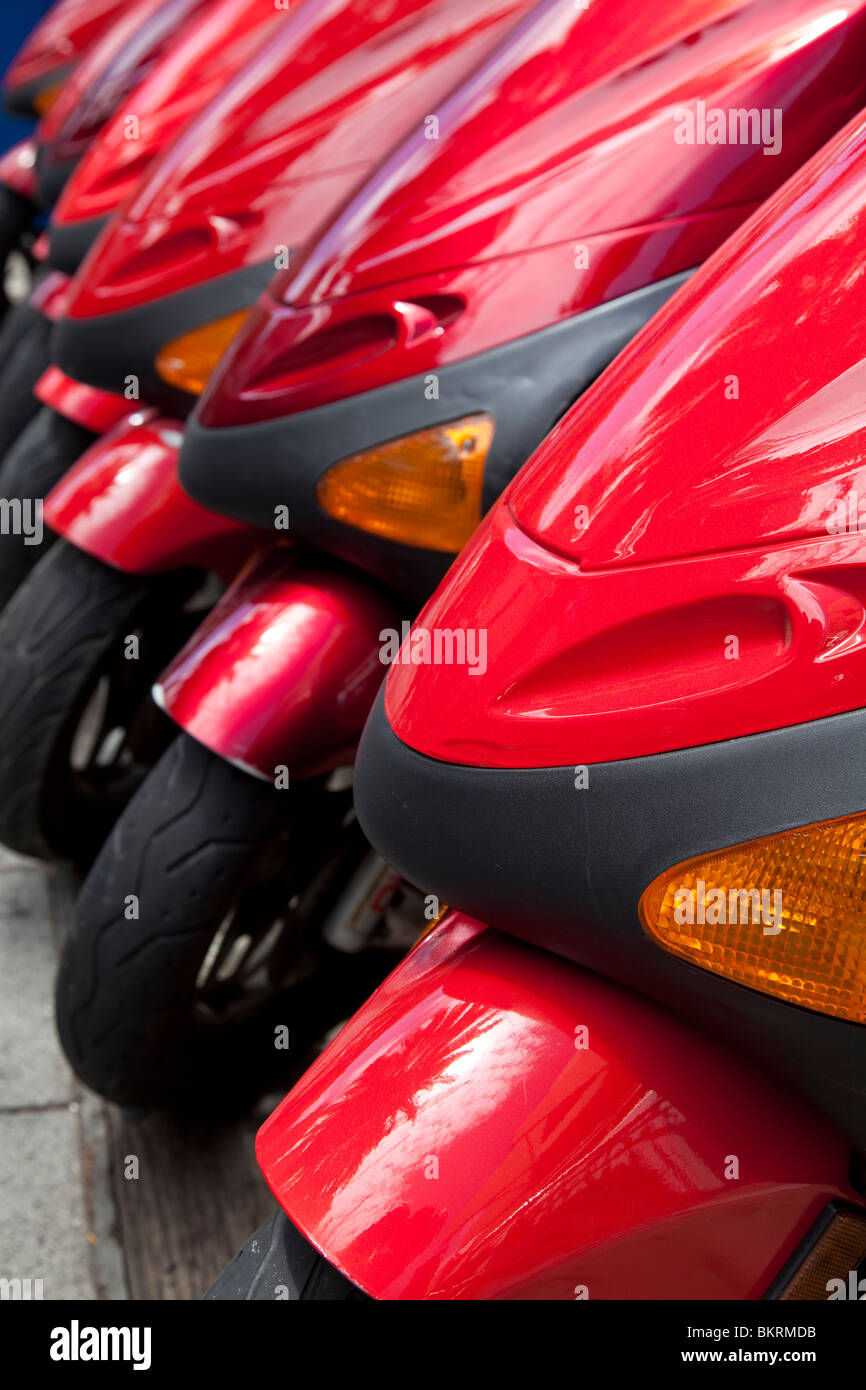 Black scooters hi-res stock photography and images - Alamy