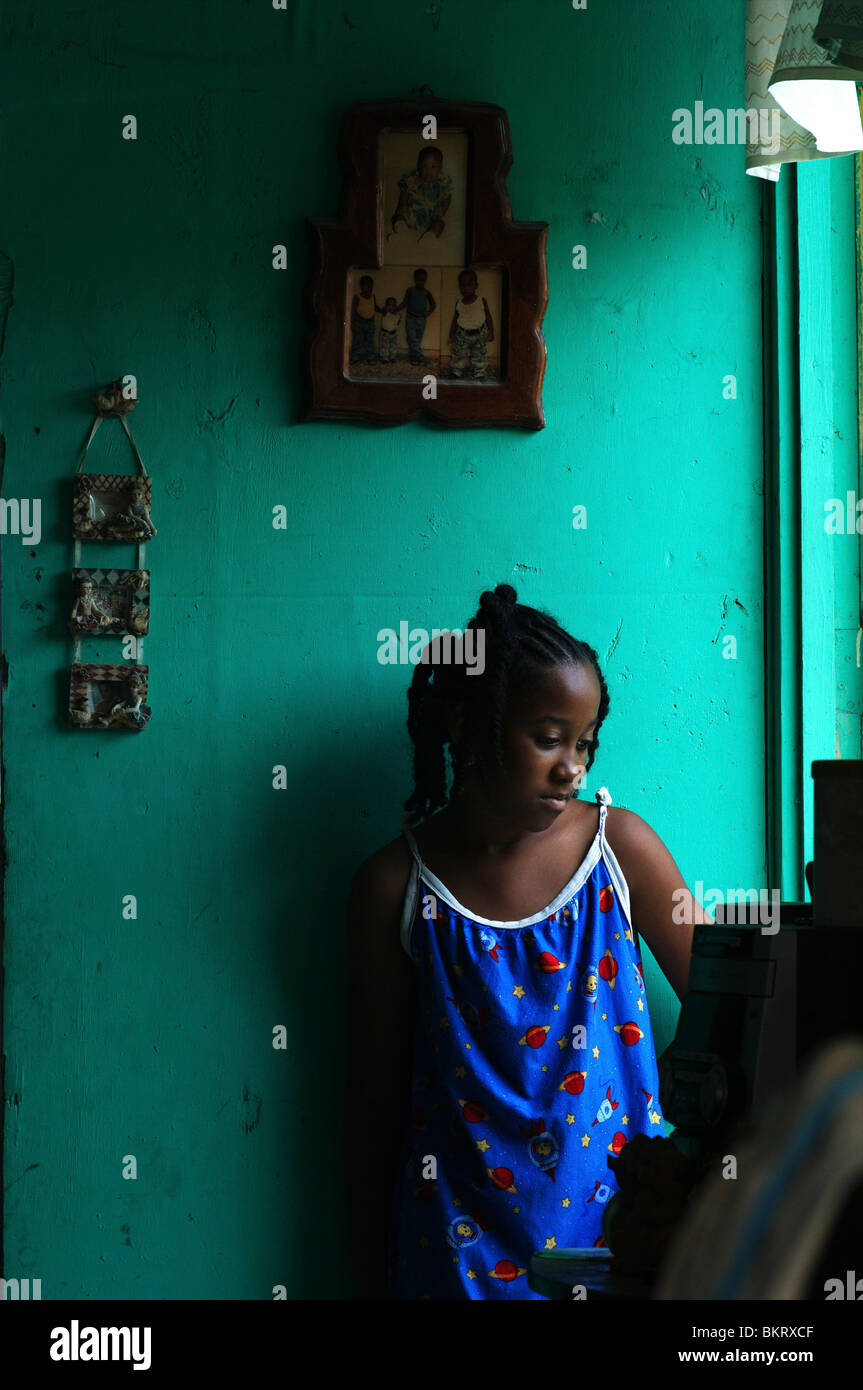 Child poor home hi-res stock photography and images - Alamy