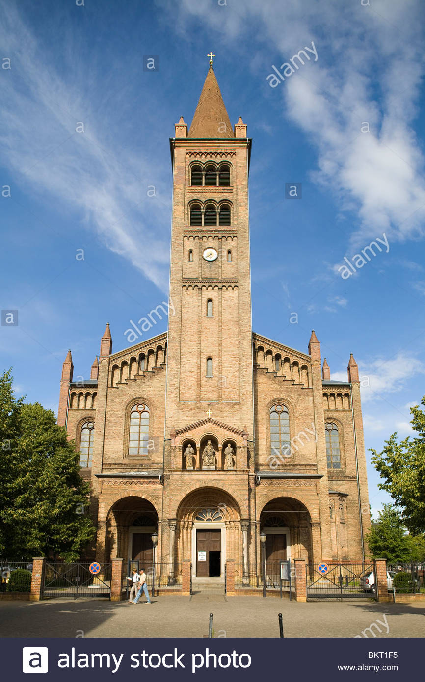 Catholic Church Towers High Resolution Stock Photography and Images - Alamy