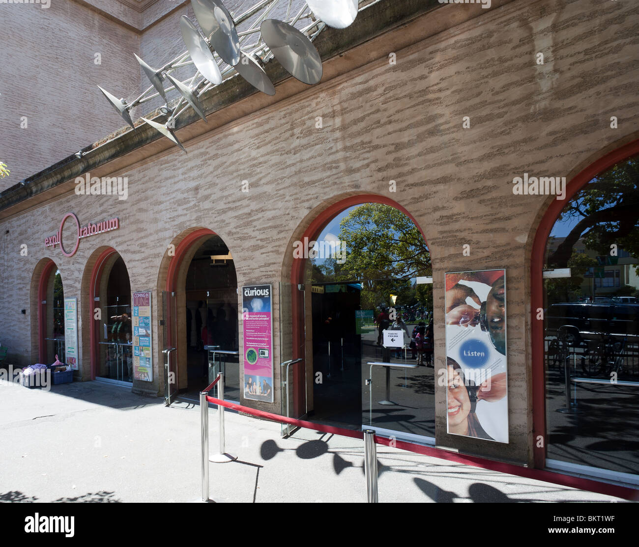 Exploratorium Science Museum Stock Photo - Alamy