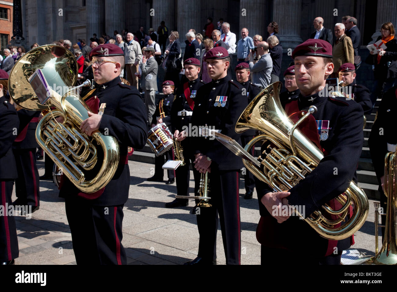 Parachute regiment band hi-res stock photography and images - Alamy