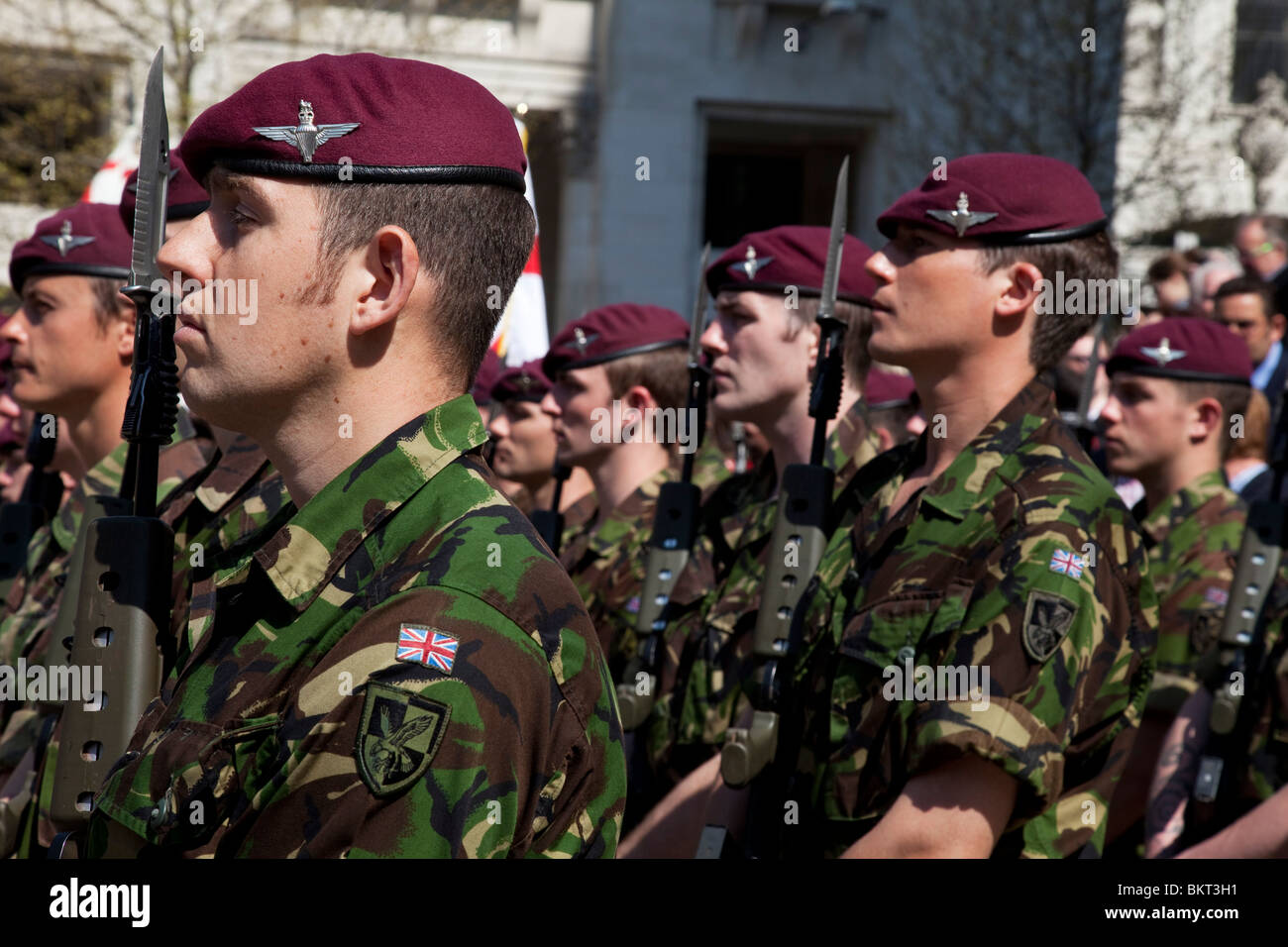 Parachute regiment hi-res stock photography and images - Alamy